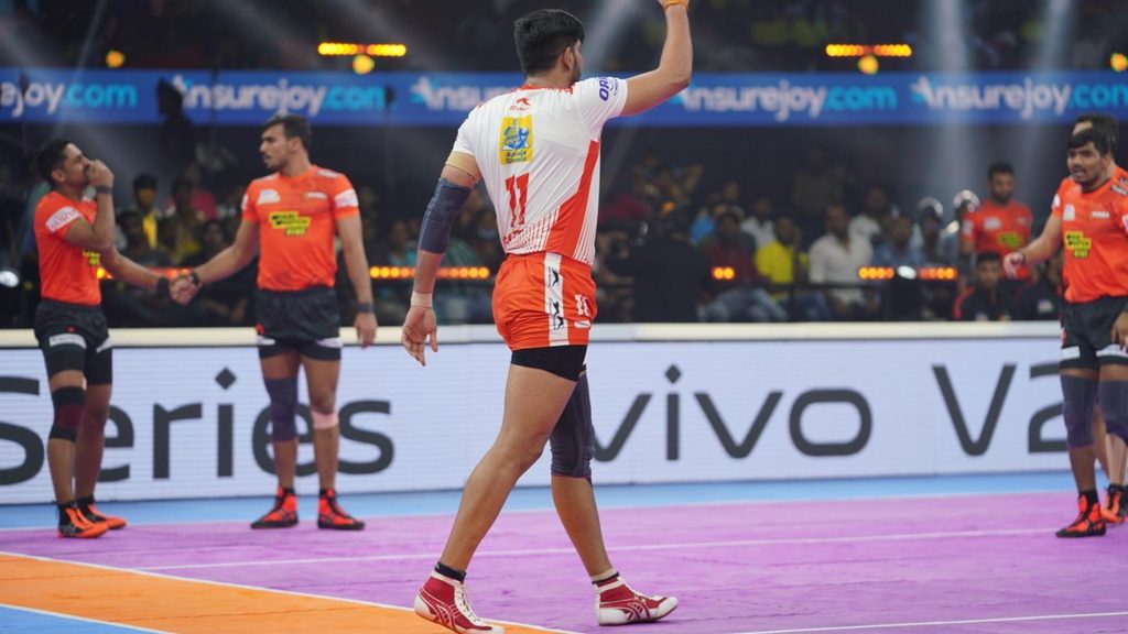 Parteek Dahiya powers Gujarat Giants to hat-trick of PKL wins, beat U ... Parteek Dahiya powers Gujarat Giants to hat-trick of PKL wins, beat U ...