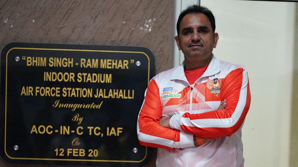 Giants' practice at the Ram Mehar Indoor Stadium | Gujarat Giants | Pro ...